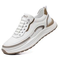 China Men's Non Slip Walking Sneakers with Breathable Mesh Upper and Faux Fur Lining for All Seasons for sale