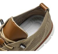 China Mens Non Slip Walking Sneakers with Breathable Mesh Upper and Faux Fur Lining for All Seasons for sale