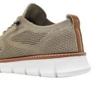 China Mens Non Slip Walking Sneakers with Breathable Mesh Upper and Faux Fur Lining for All Seasons for sale