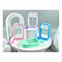 China 50ml PETG Plastic Refillable Credit Card Perfume Atomizer Bottle with Colorful Case for sale