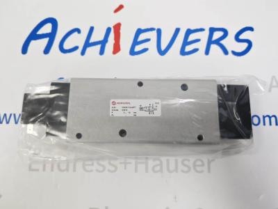 China IMI Norgren V63D517A-A2 | ISO 6431 Cylinder 63mm Bore 100mm Stroke, M20 Rod, G1/4 Ports, Magnetic Piston for sale