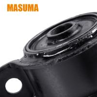 China Auto Graphite Bush S402M for MITSUBISHI DEBONAIR S22A MB910735 MB633688 1992-2002 for sale