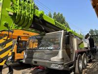China Used ZOOMLION 80 Ton Crawler Crane 2016 100kw Engine 0.6m³ Bucket for Construction for sale