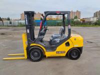 China Used Komatsu 30 Forklift 3 Ton 4.5M Lifting Height 1000MM Fork Length 2016 for sale