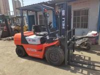 China Heli 3 Ton Diesel Forklift 2.5m Lifting Height 2m Fork Length 48kw Engine for sale
