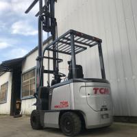 China TCM 25 Forklift 2.5 Ton 4.5m Lift Height Used 2016 Low Hours 49kw Great Performance for sale