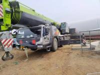 China Used Zoomlion 200 Ton Crane 2016 0.6m³ Bucket Capacity 100kw Engine Excellent Performance for sale