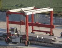 China Cabin Remote Control Rubber Tyred Gantry Crane 3m/Min Of Lifting Beam for sale