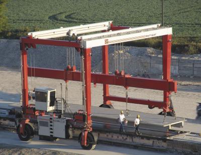 China Cabin Remote Control Rubber Tyred Gantry Crane 3m/Min Of Lifting Beam for sale