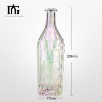 China Luxury Diamond-Shaped Wine Bottles 700ml/750ml/1000ml Capacity for Carbonated Drinks for sale