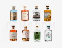 China Juice Custom Logo Glass Whiskey Bottle with Cork Stopper in Gift Box Engraved Surface for sale