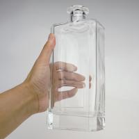 China Classic Square Glass Bottles for Wine 500ml 700ml Base Material Glass and Super Flint for sale