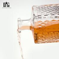 China Exquisite Style Square Gold Wine Vodka Agave Glass Bottle Sale Acceptable for OEM/ODM for sale