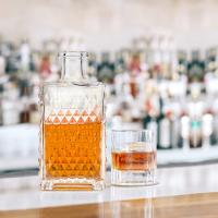 China Exquisite Style Square Gold Wine Vodka Agave Glass Bottle Sale Acceptable for OEM/ODM for sale