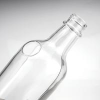 China Clear Glass Liquor Bottle with Screw Cap Capacity 500ml/750ml/1L Collar Material Glass for sale