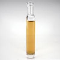 China 700ml Clear Flat Square Glass Vodka Whiskey Bottle with Screw Cap and Engraving Logo for sale