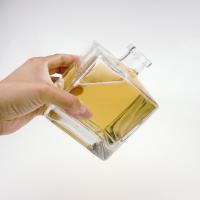 China Engraving Custom 750ml Square Glass Bottle for Fruit Wine Whiskey Vodka Brandy Rum Gin for sale