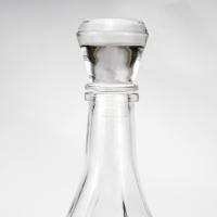 China Industrial Glass Matte Spray Bottle for Wine Rum Gin Vodka Tequila Latest Design Wine for sale