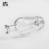 China WHISKY 750ml Clear Flint Glass Bottle with Classical Round Design and Glass Collar for sale
