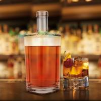 China 750ml Clear Red Wine Whiskey Glass Bottle With Cork for OEM/ODM Acceptable and Design for sale