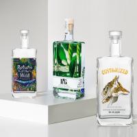 China Custom Packaging Refilling Glass Empty 500ml Perfume Bottle with Engraving and Painting for sale