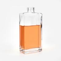 China Custom Packaging Refilling Glass Empty 500ml Perfume Bottle with Engraving and Painting for sale