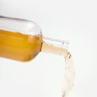China 700ml 750ml 1000ml Sealing Type CORK Round Shape Glass Bottle for Liquors and Beverages for sale