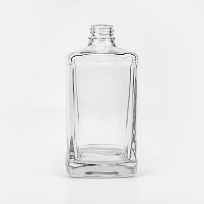 China Acceptable Customer's Logo Glass Spirit Rum Bottle 500ml 750ml SCREW CAP Sealing Type for sale