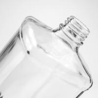 China Acceptable Customer's Logo Glass Spirit Rum Bottle 500ml 750ml SCREW CAP Sealing Type for sale