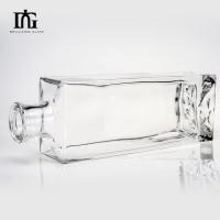 China OEM/ODM Acceptable Sale 500ml 700ml 750ml Square Shape Clear Glass Bottle for Beverage for sale