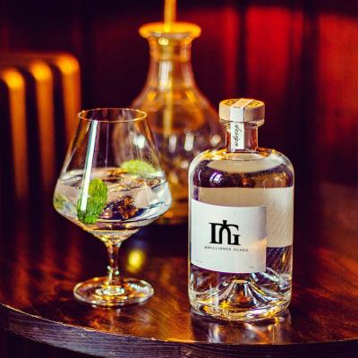 China 500ml 700ml 750ml Glass Bottle for Spirits Cork Screw Cap and Glass Collar Included for sale
