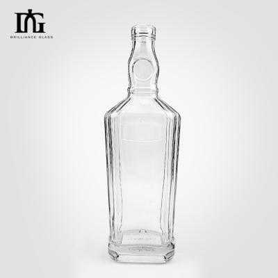 China Superior 700ml Whiskey Bottle Made of Extra Flint Glass with Engraved Decal Printing for sale