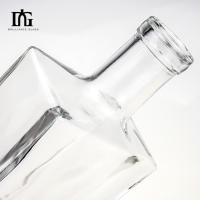 China Glass Collar Square Shape 50cl 70cl 75cl Top-Rated Liquor Bottle with Matching Cap for sale