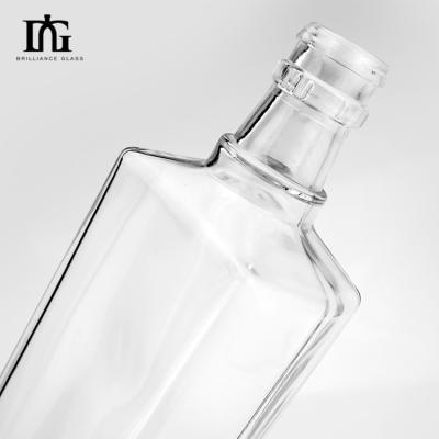China 650Ml Creative Empty Glass Liquor Wine Whisky Vodka Bottle With Cork Lid Customizable for sale