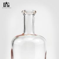 China 750ml Pyramid Crystal Glass Bottle for Exclusive Fancy Spirits of Gin Rum Whisky Vodka for sale