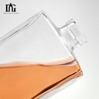 China Square 500ml Glass Bottles for Carbonated Drinks and Whisky in Transparent Material for sale