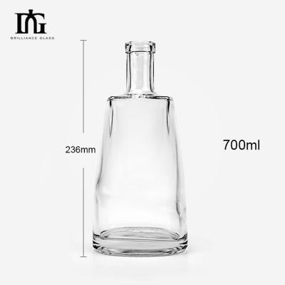China 700ml 750ml Round Glass Bottle for Beverage OEM/ODM Acceptable Vodka Liquor for sale