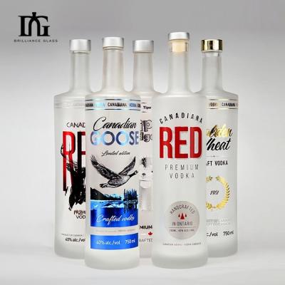 China Glass Liquors and Beverage 750ml Flat Square Shoulder Screw Top Gin Whisky Vodka Bottle for sale