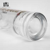 China Glass Liquors and Beverage 750ml Flat Square Shoulder Screw Top Gin Whisky Vodka Bottle for sale