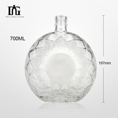 China 700ml Extra Flint Clear Alcohol Rum Gin Vodka Brandy Glass Bottle With Stopper Perfect for sale