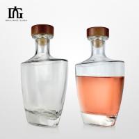 China Liquors and Beverage Sealing Type CORK 700ml Glass Bottle for Alcohol Vodka Suppliers for sale