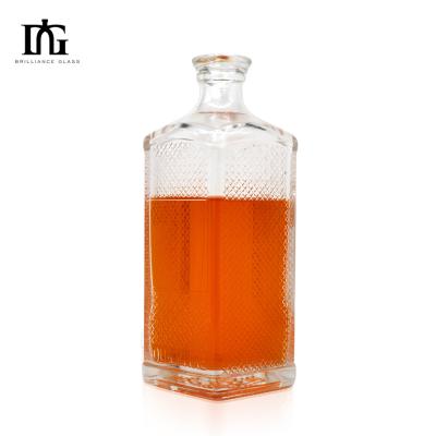 China 500ml 750ml Clear Glass Wine Bottles for Liquor Spirits Acceptable Customer's Logo for sale