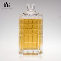 China Acceptable Customer's Logo 500ml Glass Bottle for Clear Spirit Wine Liquor in Square Shape for sale