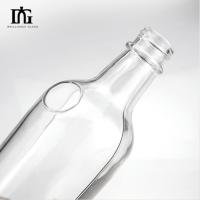 China Acceptable Customer's Logo 550ml Custom Glass Bottle for Liquors and Beverages Screw Cap for sale