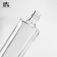 China 500ml Square Clear Empty Brandy Whisky Glass Bottle with Acceptable OEM/ODM for sale