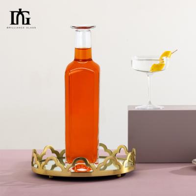 China 750ml 1000ml Whisky Rum Gin Tequila Glass Bottle with Cork Stopper and Elegant Design for sale