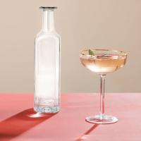 China 750ml 1000ml Whisky Rum Gin Tequila Glass Bottle with Cork Stopper and Elegant Design for sale