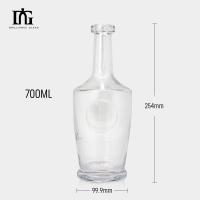 China OEM/ODM Acceptable 750ml Super Flint Glass Empty Liquor Bottle for Whiskey Gin Vodka for sale
