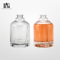 China Engraved Cork and Screw Cap Clear Glass Bottle for Whiskey Vodka Brandy Gin 750ml 1000ml for sale