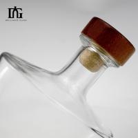 China 100ml 200ml 500ml 1L Glass Spirit Bottles for Liquors and Beverages Empty Vodka Bottle for sale